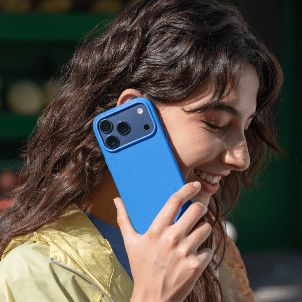 MOFT Snap Phone Case - iPhone 17 pro - Sapphire | Best Buy Tech - Qatar